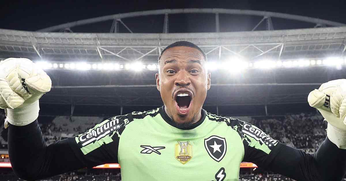 Botafogo em Alta! Goleiro vira alvo do United, Ancelotti elogiado ...